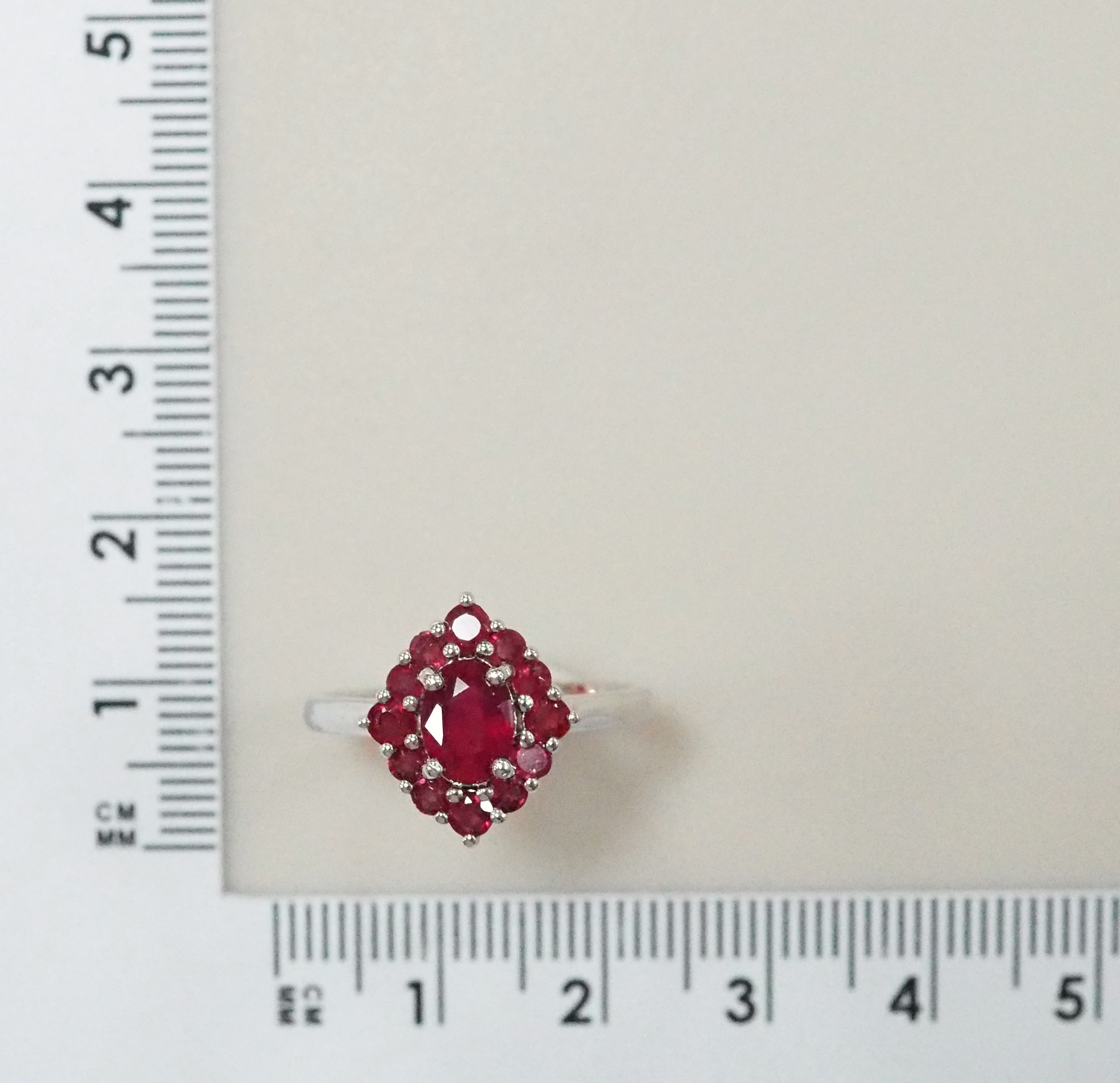 Серебряное кольцо с рубинами 10321-000299 – купить по цене 15730 рублей ...