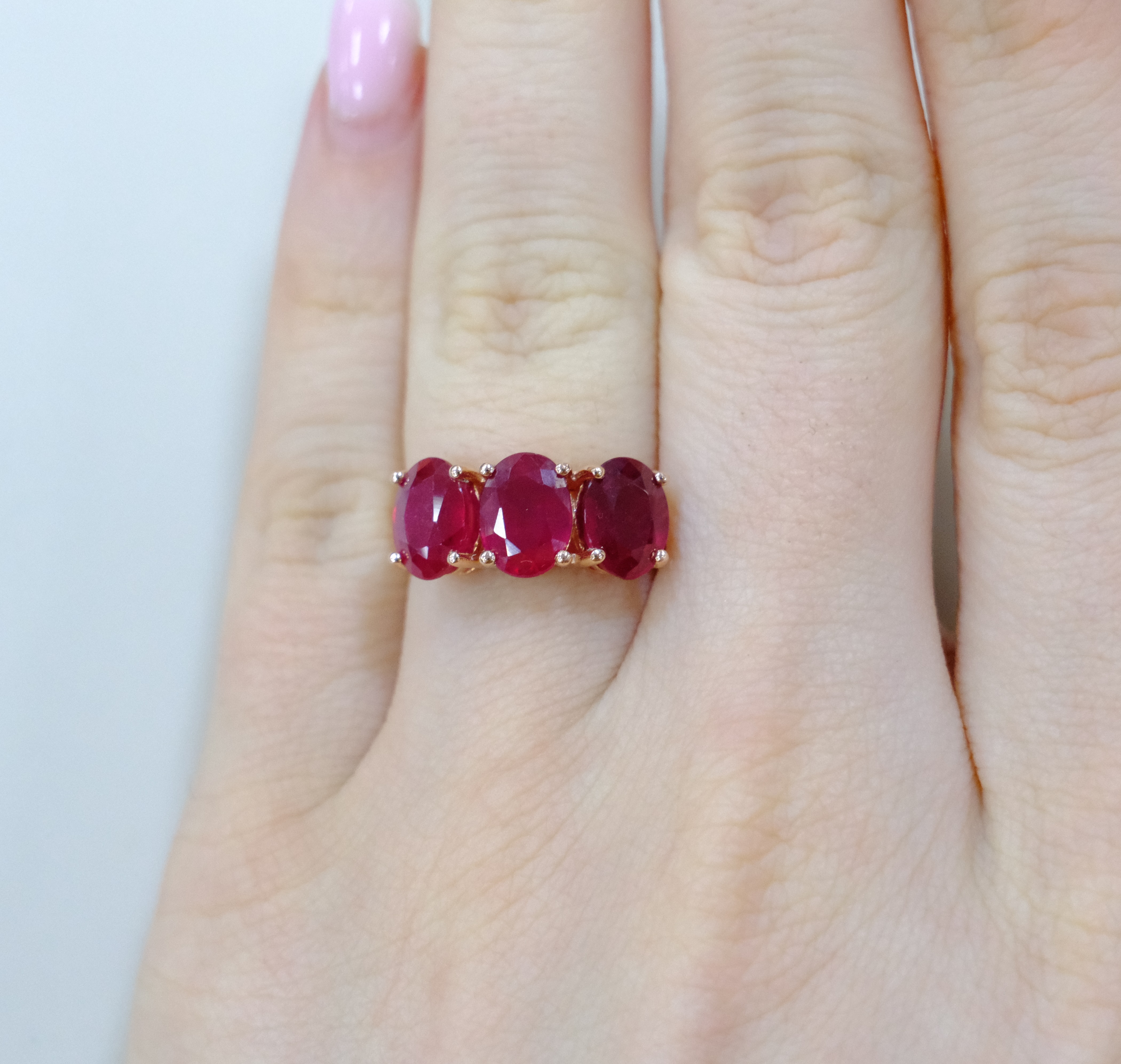 Серебряное кольцо с рубинами 10321-000847 – купить по цене 65000 рублей ...