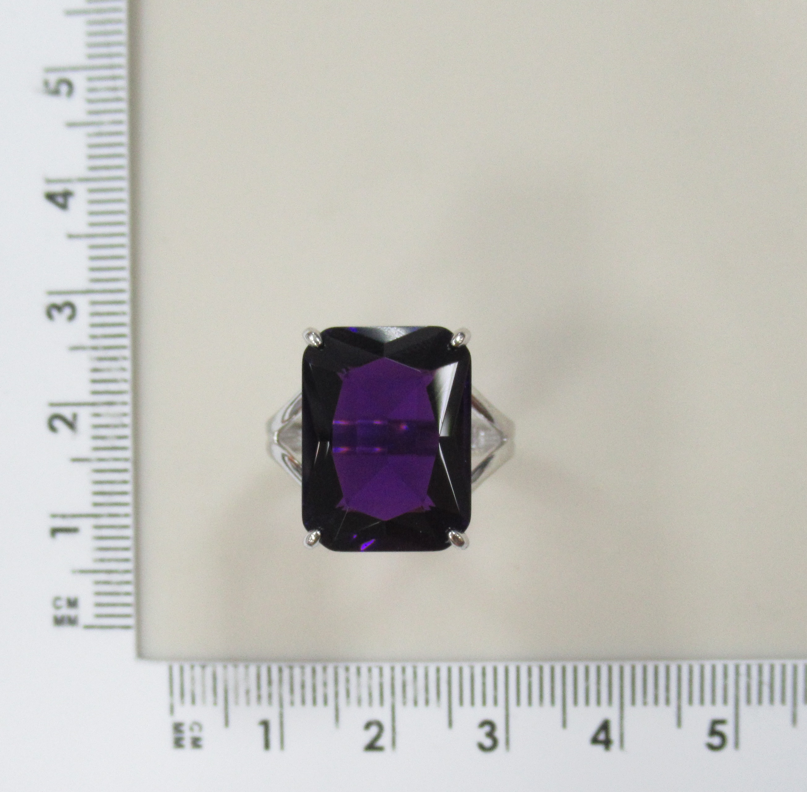 Серебряное кольцо с аметистом 10322-004463 – купить по цене 9794 рублей ...